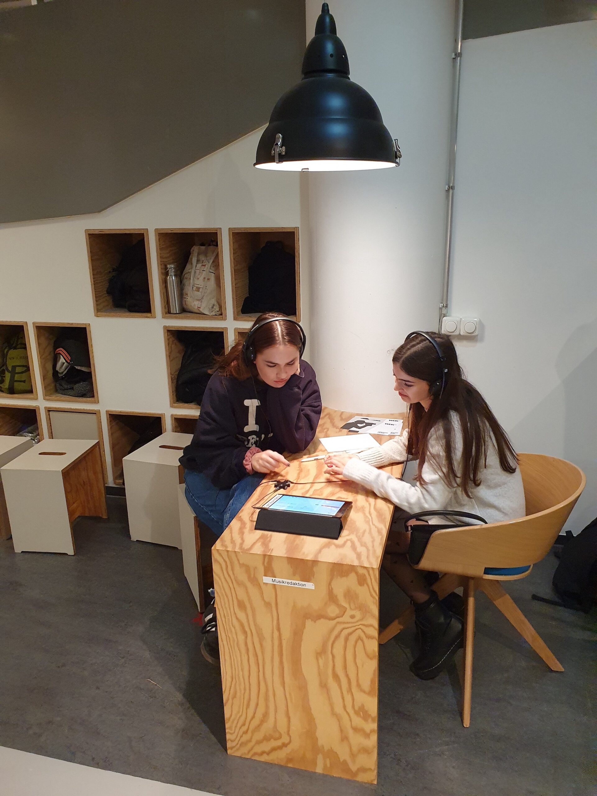 Die Klasse 12SL geht ON AIR – Lore Lorentz Schule