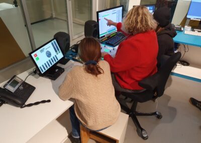 Die Klasse 12SL geht ON AIR – Lore Lorentz Schule